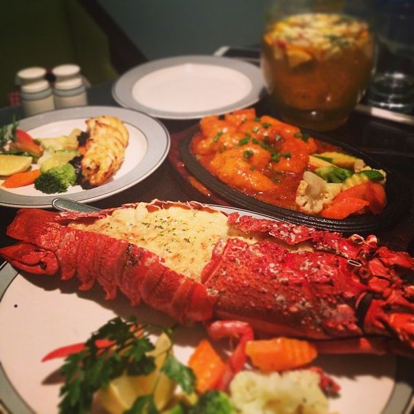 Golden Lobster restaurant in Riyadh | KSARestaurant - discover new ...