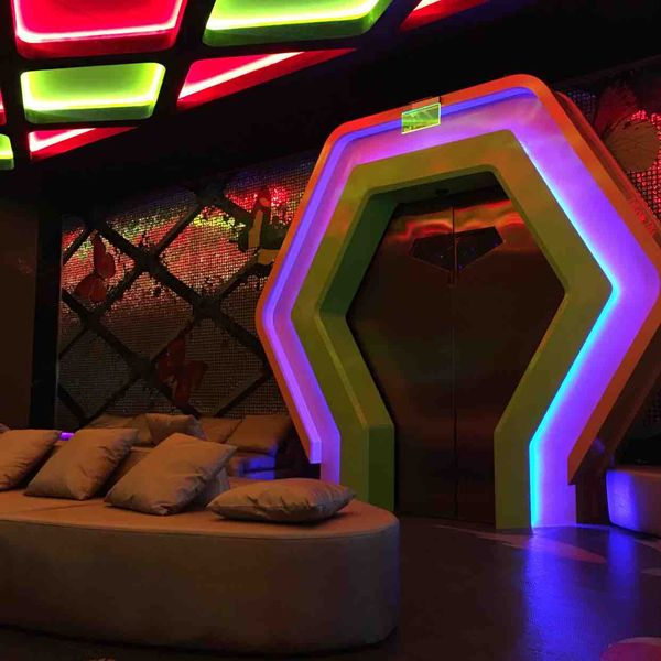 Le Chateau restaurant in Riyadh | KSARestaurant - discover new ...